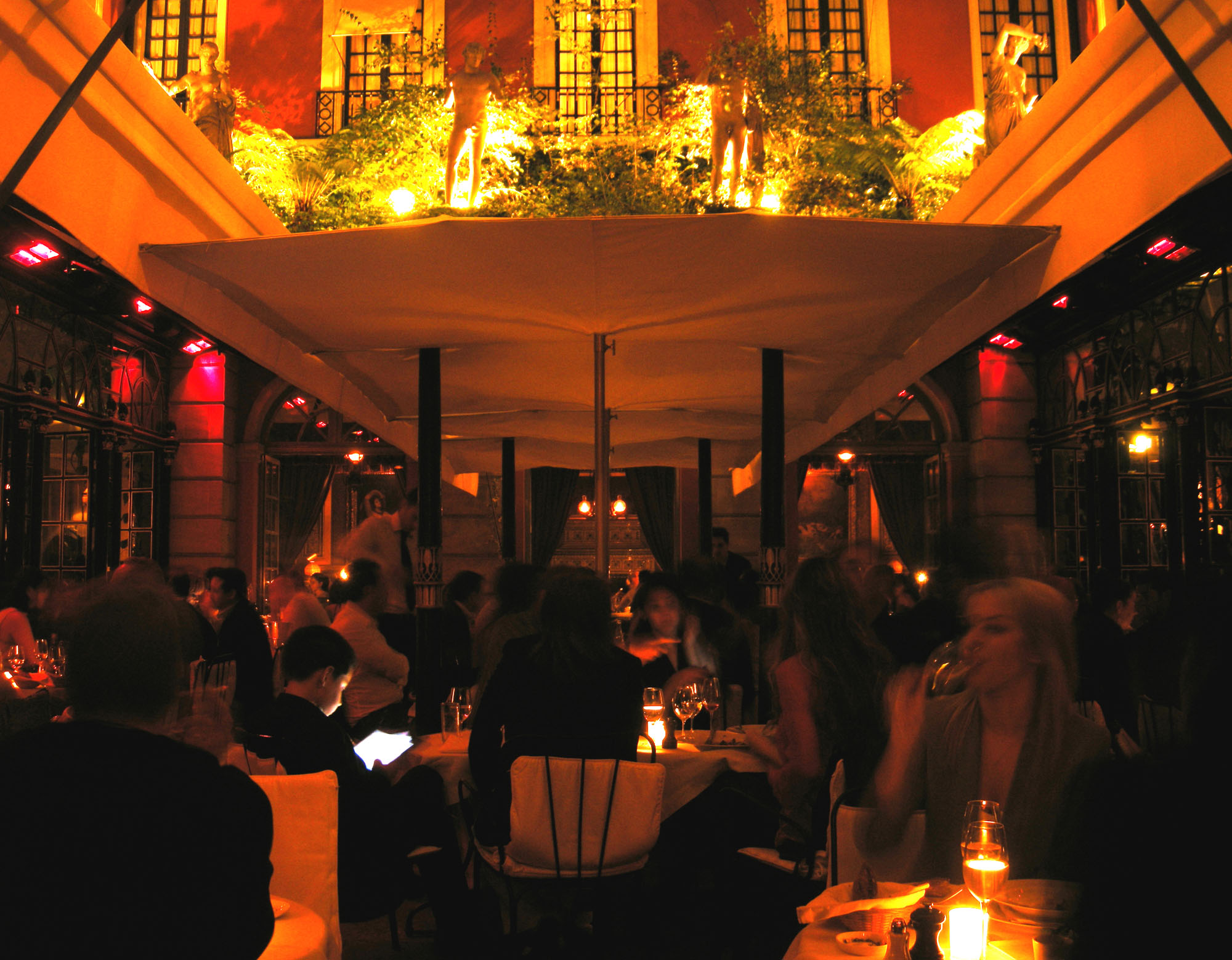 Hôtel Costes – bar chic – restaurant trendy – tea time – lieux branchés ...