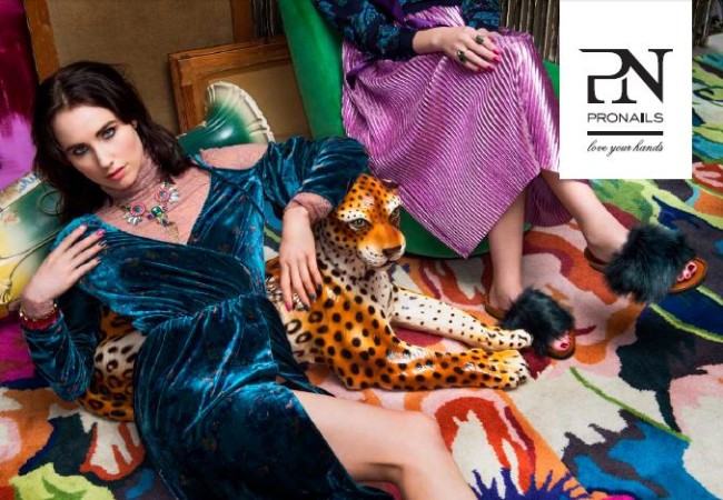 Leanelis – Studio Collants – des collants aussi glamour que des bas ...