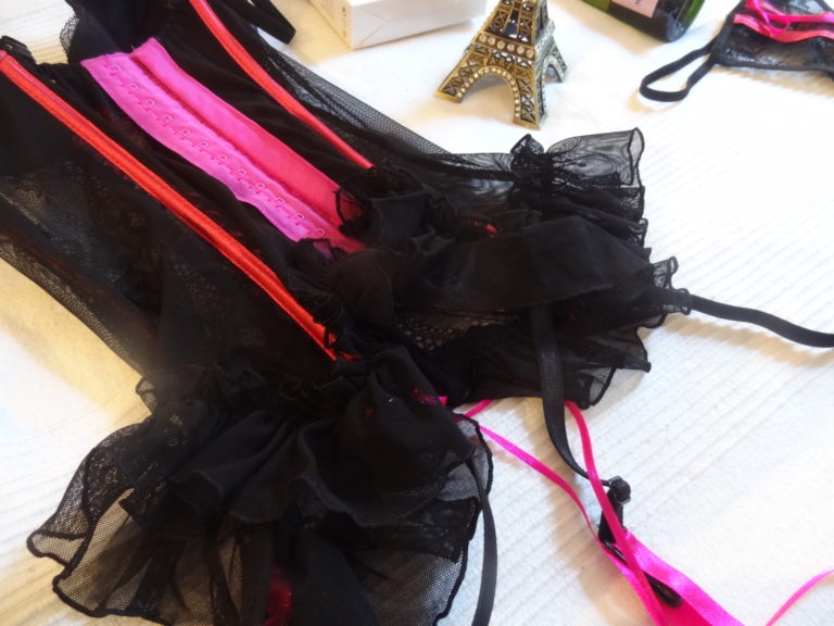 Dessous Chics – guêpière – lingerie féminine Miss Glam – Axami – Paris ...